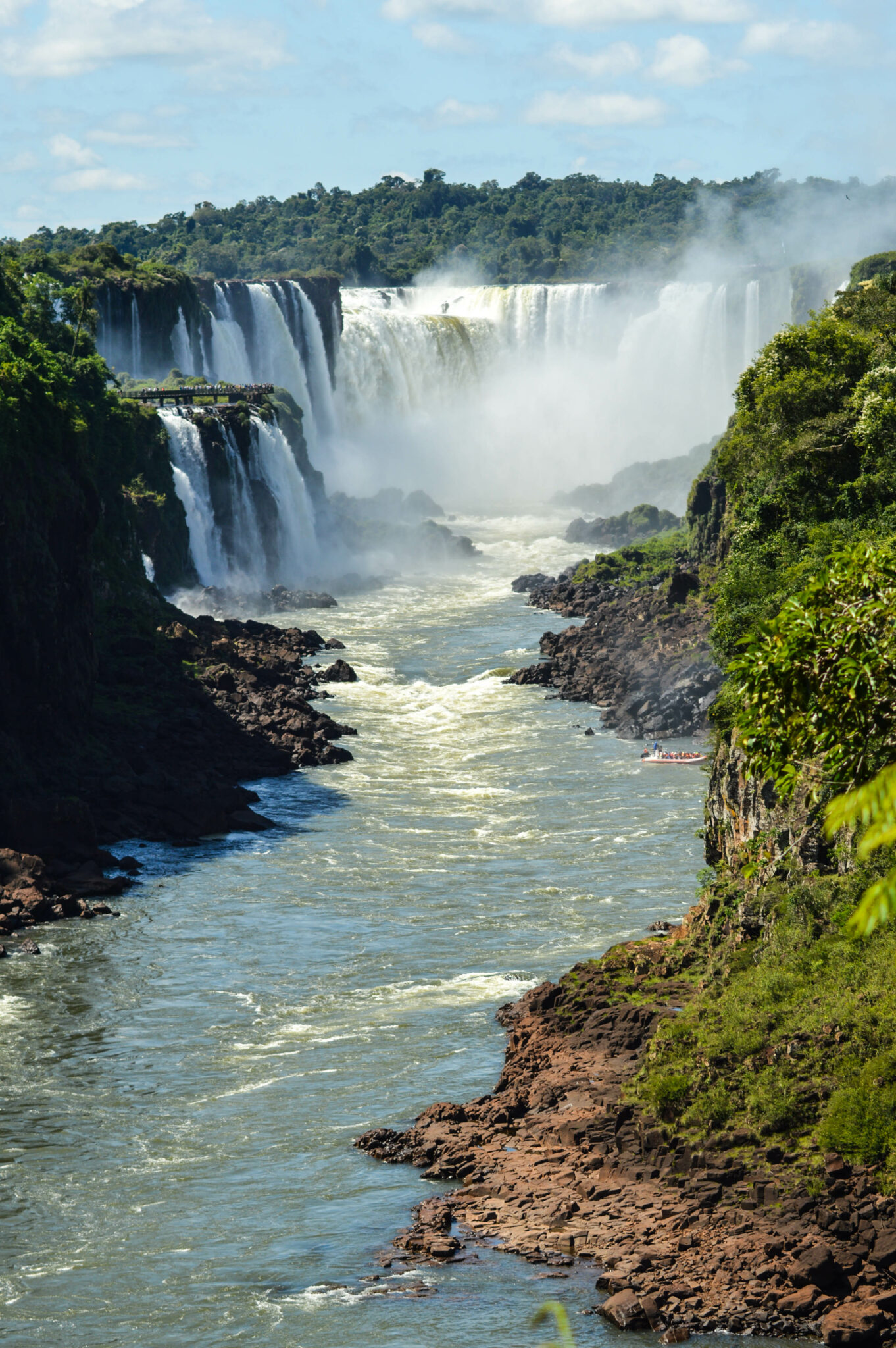 Visiter les chutes d’Iguazu en 2 jours côté Argentine et Brésil - Aux ...